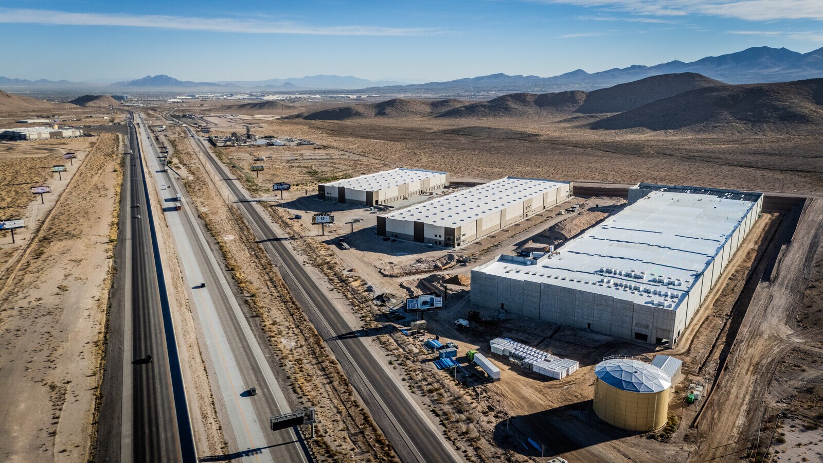 S Las Vegas Blvd, Las Vegas, NV 89054 - Southern Gateway at I-15 | LoopNet