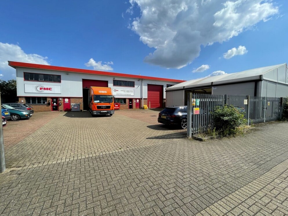 5-7 Eden Way, Leighton Buzzard, LU7 4FY | LoopNet