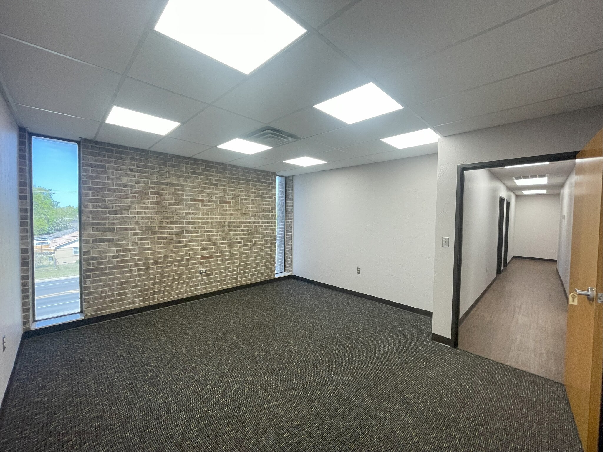 5700 N Portland Ave, Oklahoma City, OK 73112 - Portland Plaza | LoopNet