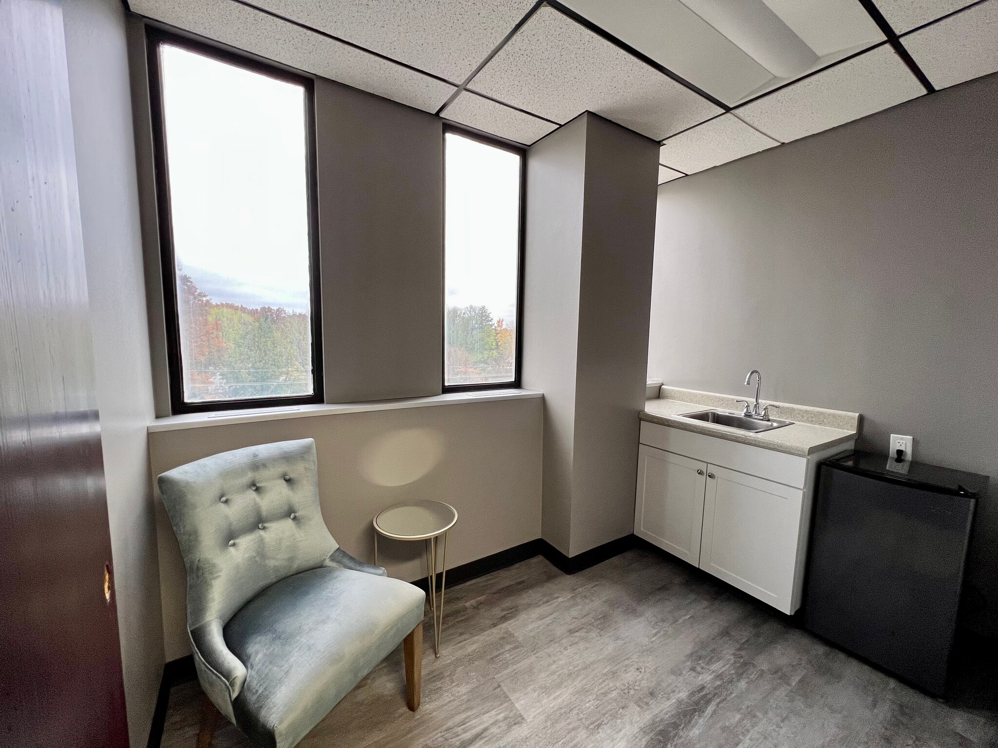 4240 Blue Ridge Blvd, Kansas City, MO 64133 - Blue Ridge Tower | LoopNet