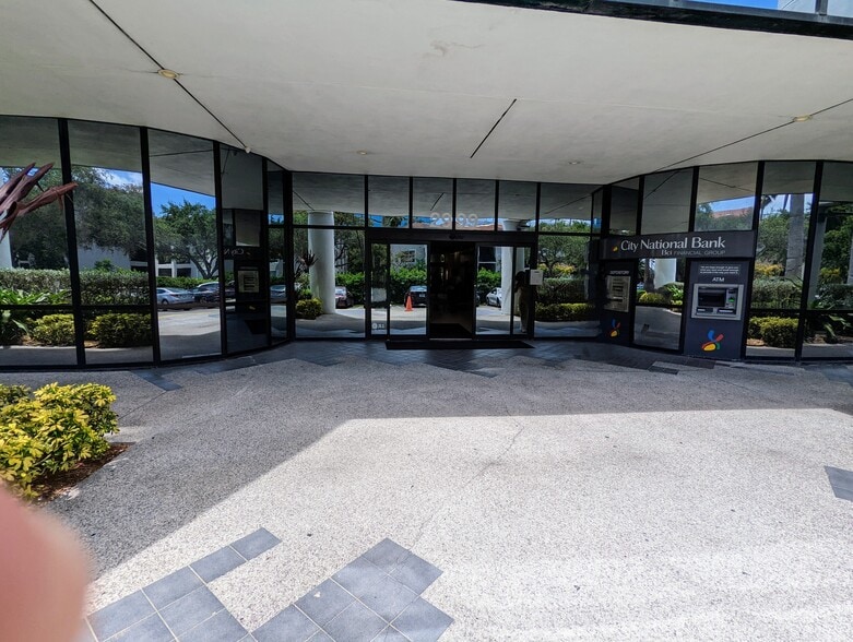 2999 NE 191st St, Aventura, FL 33180 - Aventura View | LoopNet