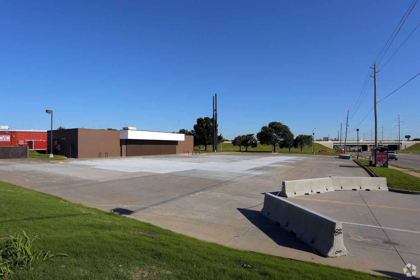 1302 S Garnett Rd, Tulsa, OK 74128 | LoopNet