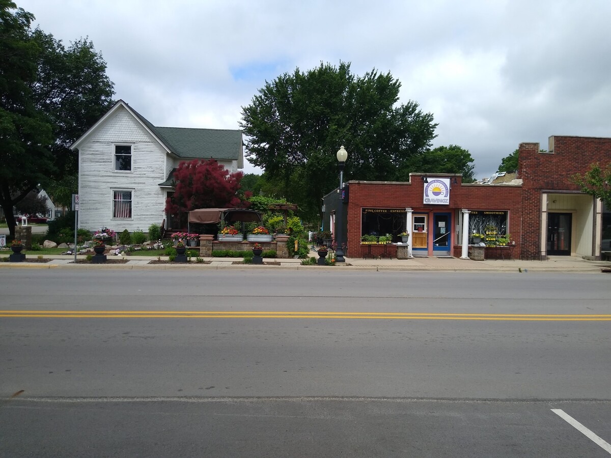 140 S Clinton St, Stockbridge, MI 49285 | LoopNet