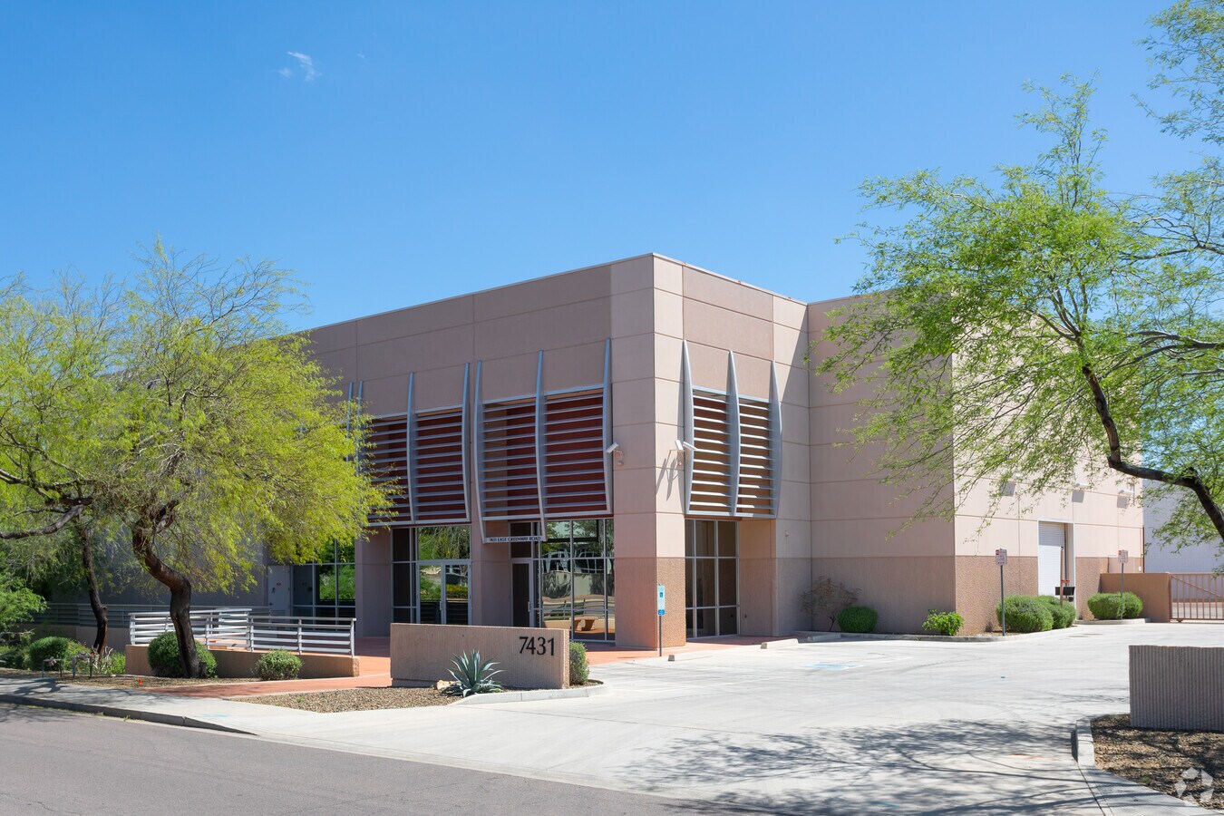 7431 E Greenway Rd, Scottsdale, AZ 85260 | LoopNet