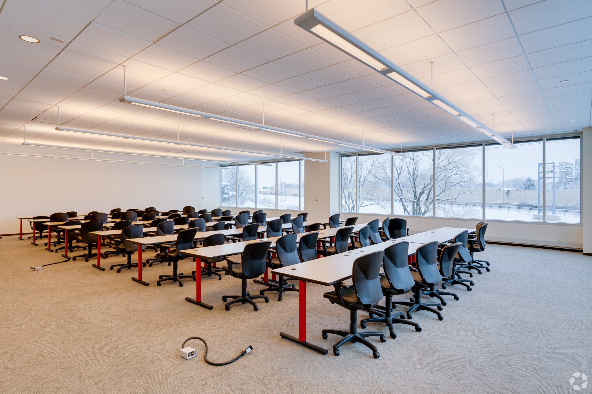 3333 Finley Rd, Downers Grove, IL 60515 - Finley Point | LoopNet