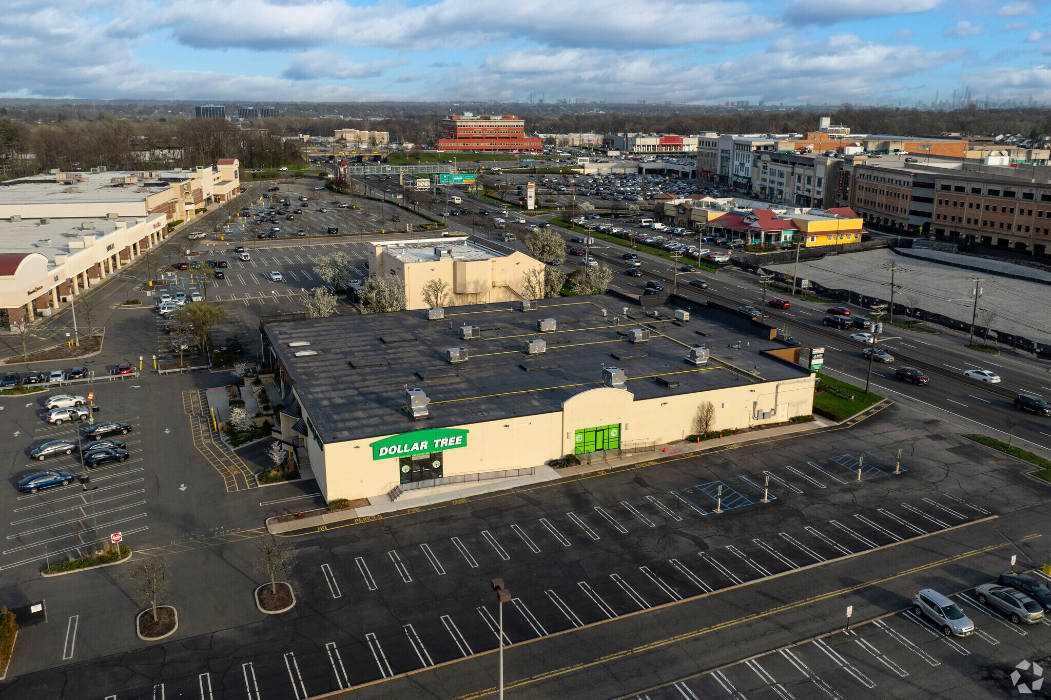 145 E State Rt 4, Paramus, NJ 07652 - 145 E State Rt 4 | LoopNet