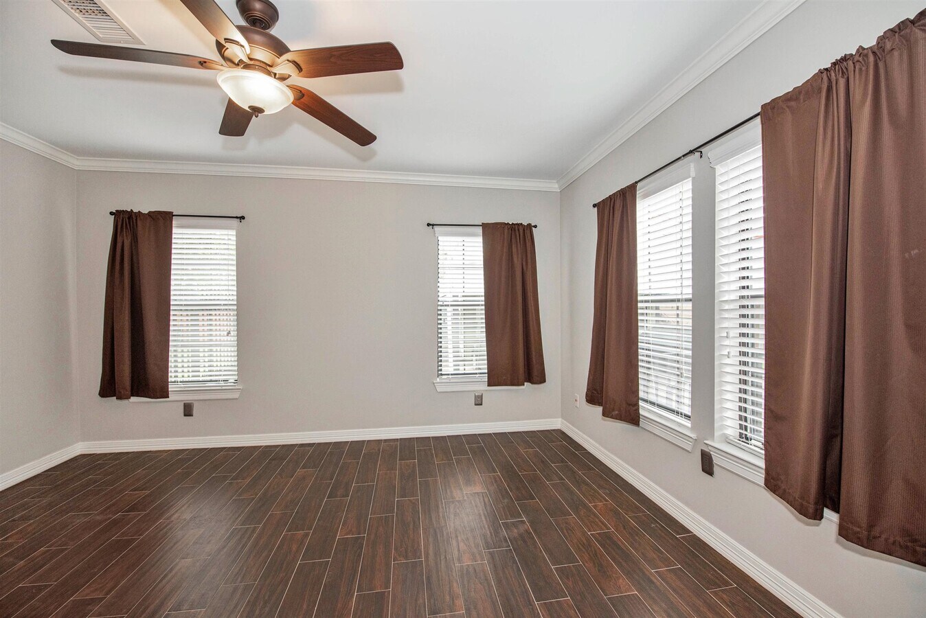 5012 Irvington Blvd, Houston, TX 77009 | LoopNet