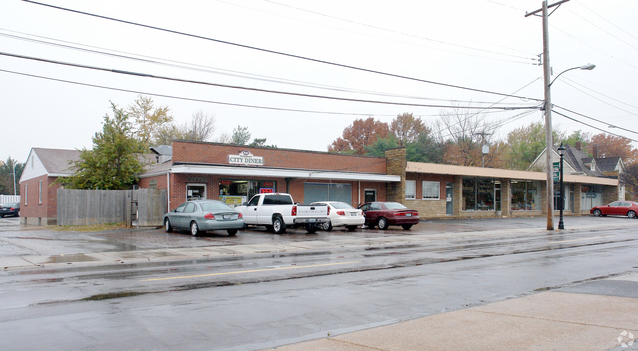 1020-1060 St Francois St, Florissant, MO 63031 - Retail for Sale | LoopNet 1020-1060 St Francois St, Florissant, MO 63031 - Retail for Sale | LoopNet