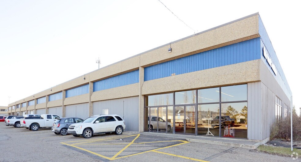 6525-6543 Gateway Blvd NW, Edmonton, AB T6H 2J1 - Flex for Sale | LoopNet