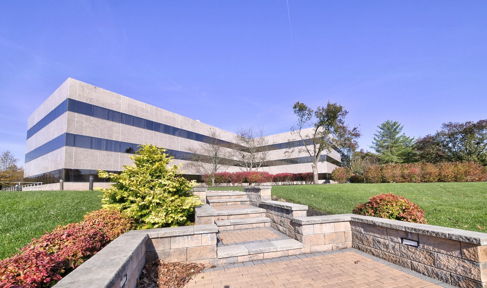 135 Route 202/206, Bedminster, NJ 07921 - Bedminster 1 | LoopNet