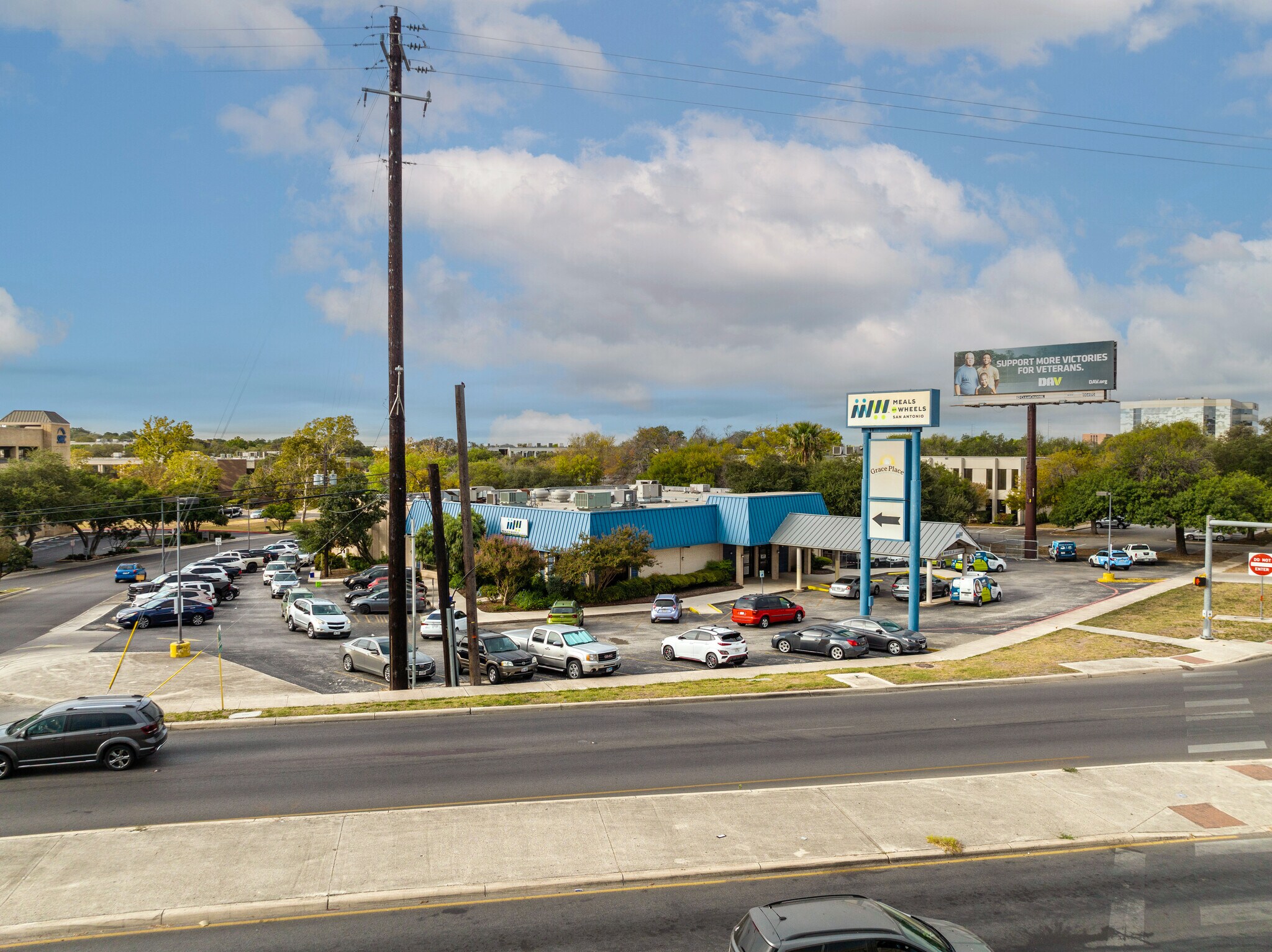 4306 NW Loop 410, San Antonio, TX 78229 - Retail for Sale | LoopNet