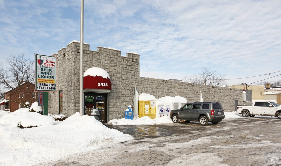 2424 W Stadium Blvd, Ann Arbor, MI 48103 | LoopNet