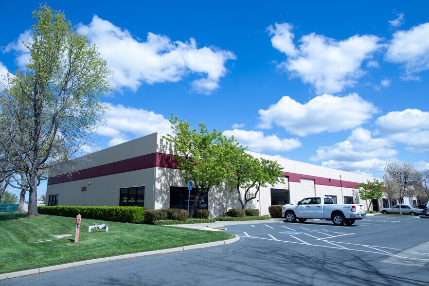 3319 Fitzgerald Rd, Rancho Cordova, CA 95742 | LoopNet