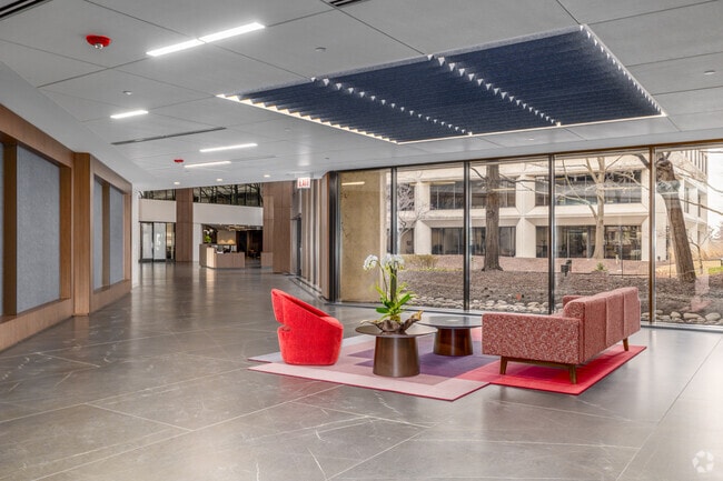 JLL - Chicago Commercial Listings & Brokers | LoopNet