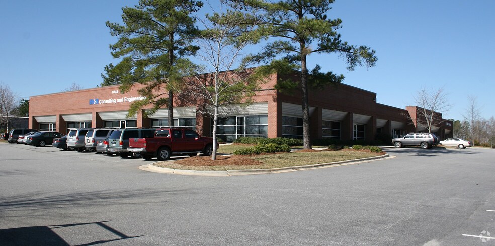 7041 Old Wake Forest Rd, Raleigh, NC 27616 - 540 Commerce Center | LoopNet