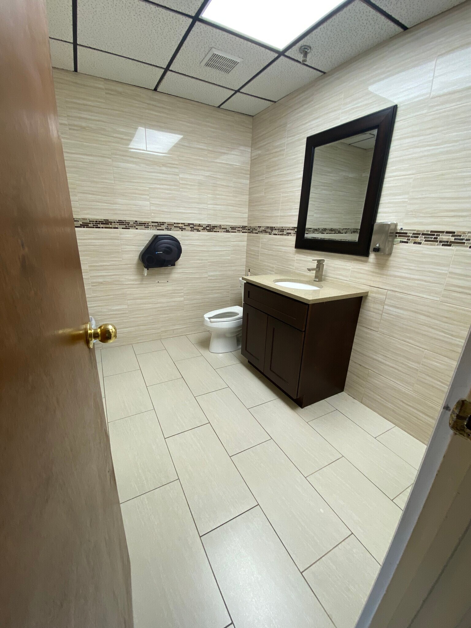 33 E Merrick Rd, Valley Stream, NY 11580 - Three Bros Aluminum | LoopNet