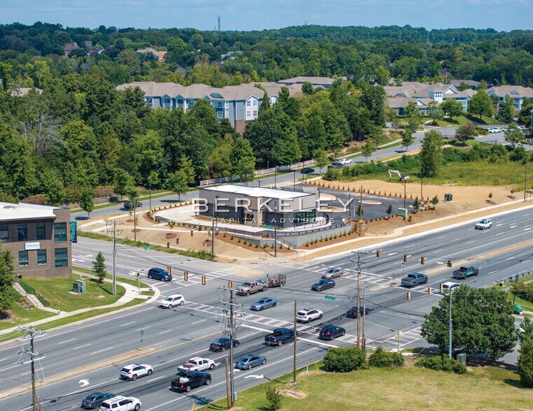 11431 Tryon St, Charlotte, NC 28262 - Starbucks | LoopNet