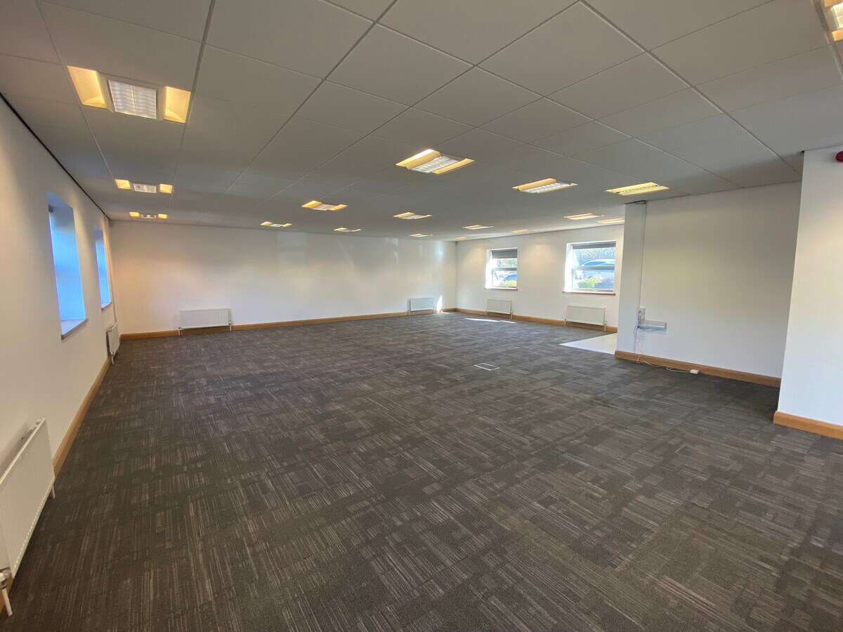 Global Ave, Leeds, WYK LS11 8PR | LoopNet