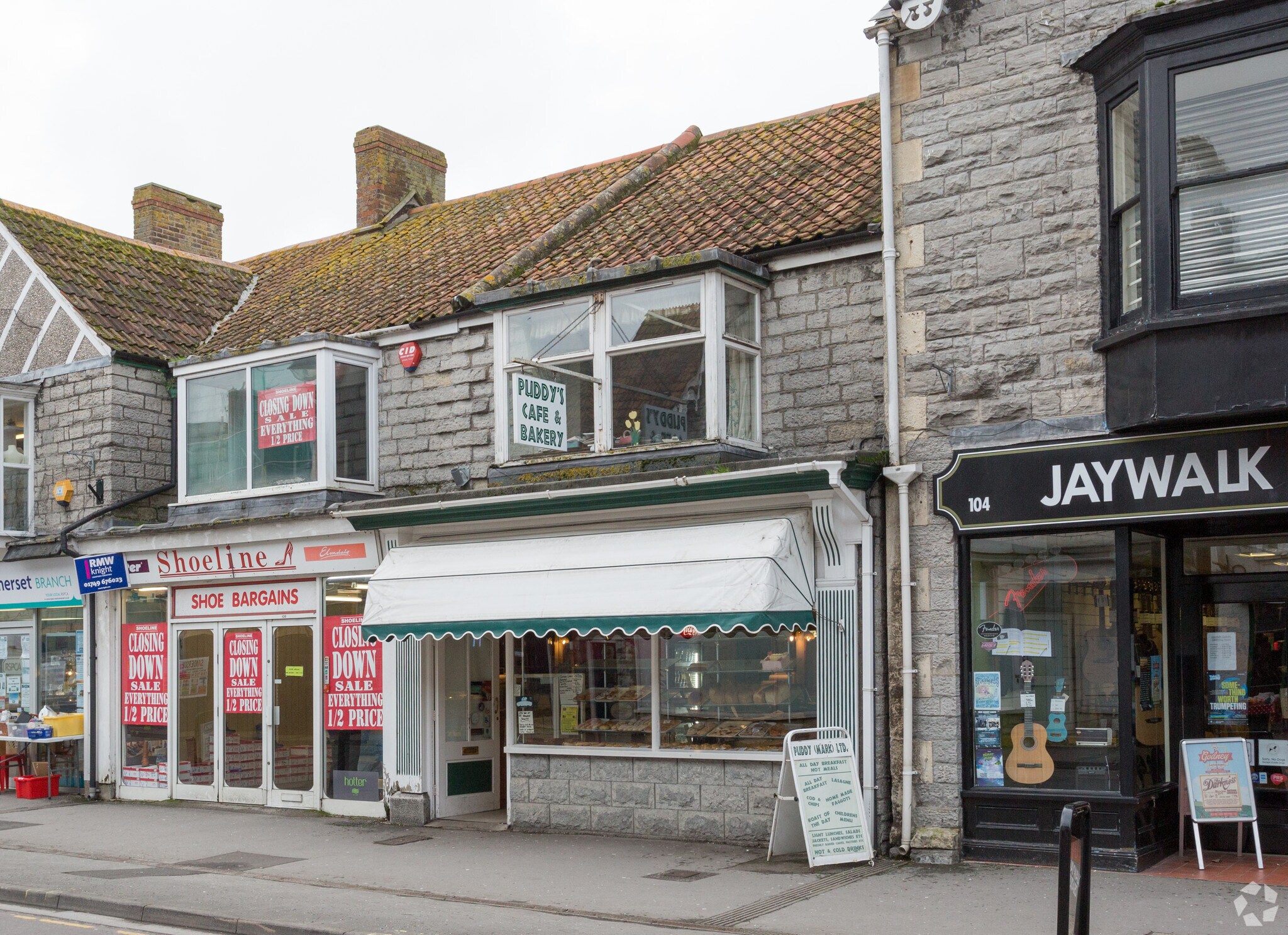 106 High St, Street, BA16 0EW | LoopNet