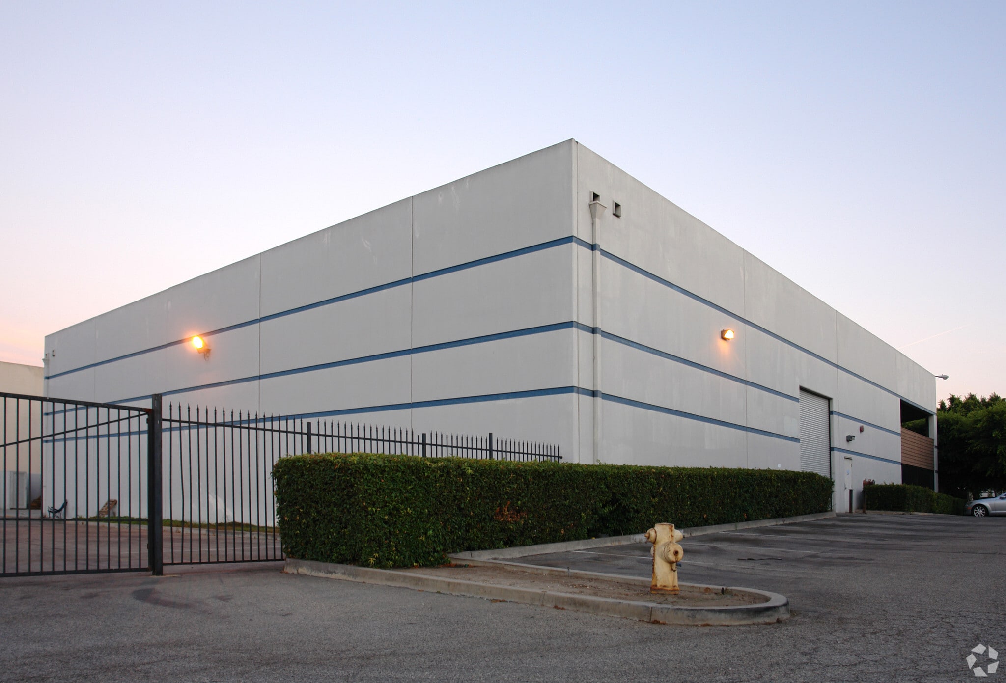2410 S Sequoia Dr, Compton, CA 90220 - Industrial for Lease | LoopNet