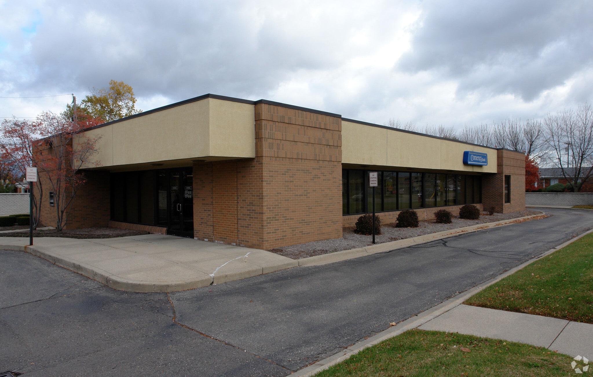 11441 E 12 Mile Rd, Warren, MI 48093 | LoopNet