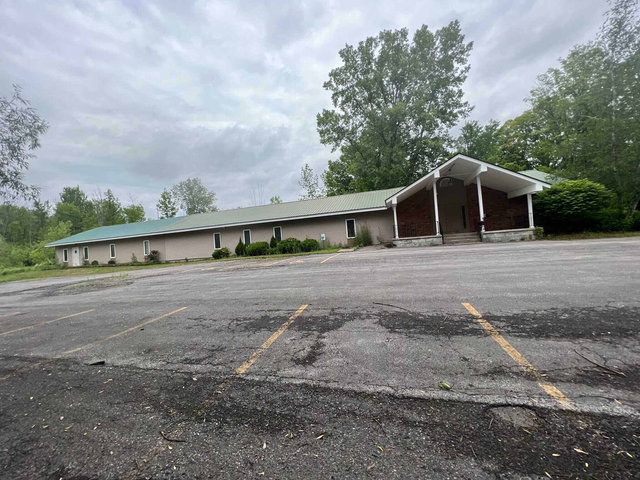 5639 Walker Rd, Utica, NY 13502 - Specialty for Sale | LoopNet