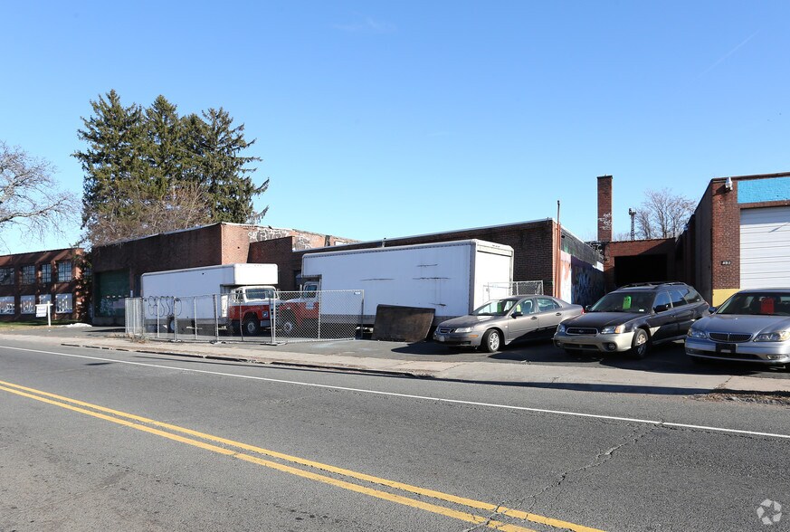 740 Windsor St, Hartford, CT 06120 | LoopNet 740 Windsor St, Hartford, CT 06120 | LoopNet
