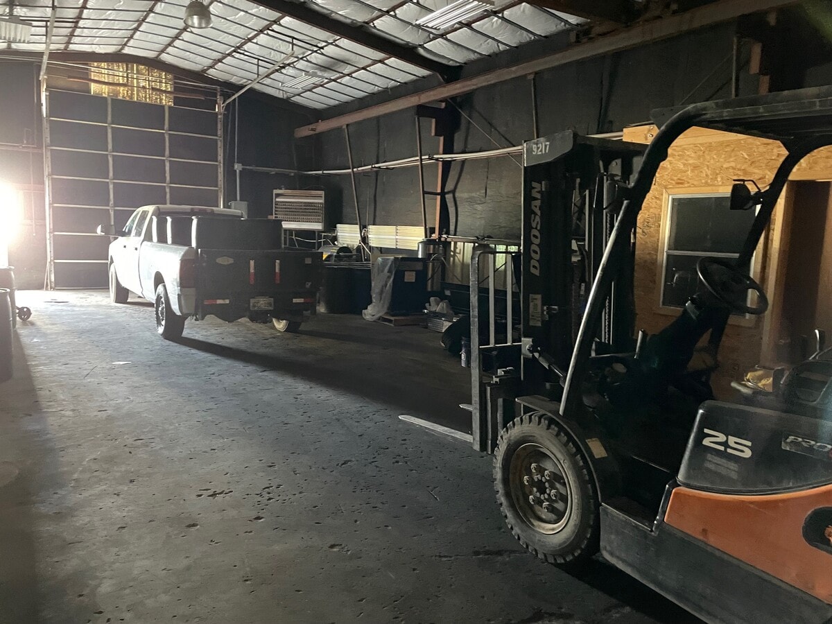 6705 Kermit Ave, Odessa, TX 79762 - Industrial for Sale | LoopNet