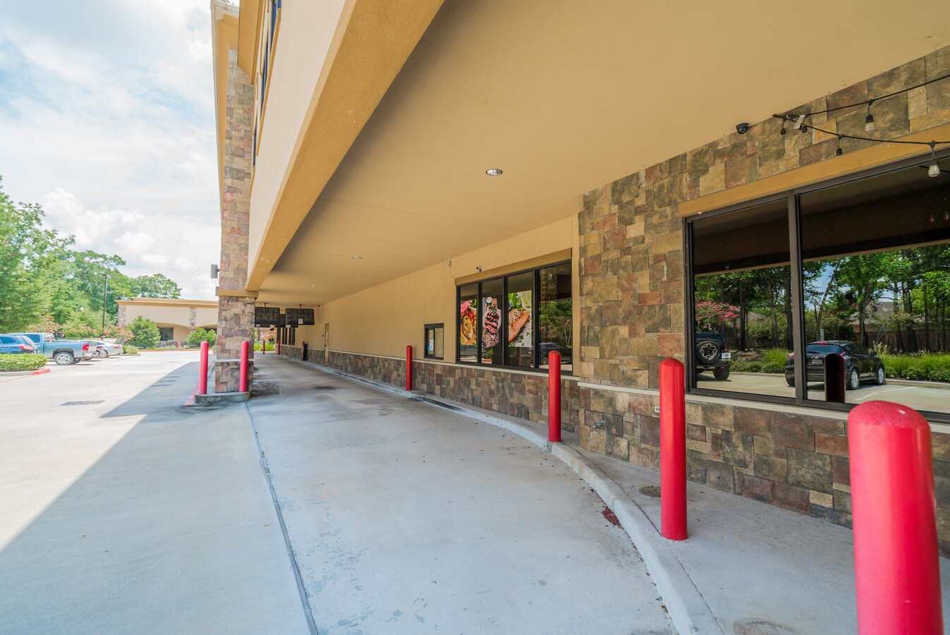 28533 Spring Trails Rdg, Spring, TX 77386 | LoopNet