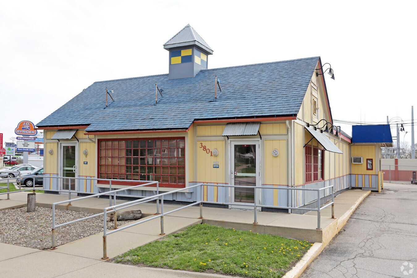 3801 1st Ave SE, Cedar Rapids, IA 52402 | LoopNet