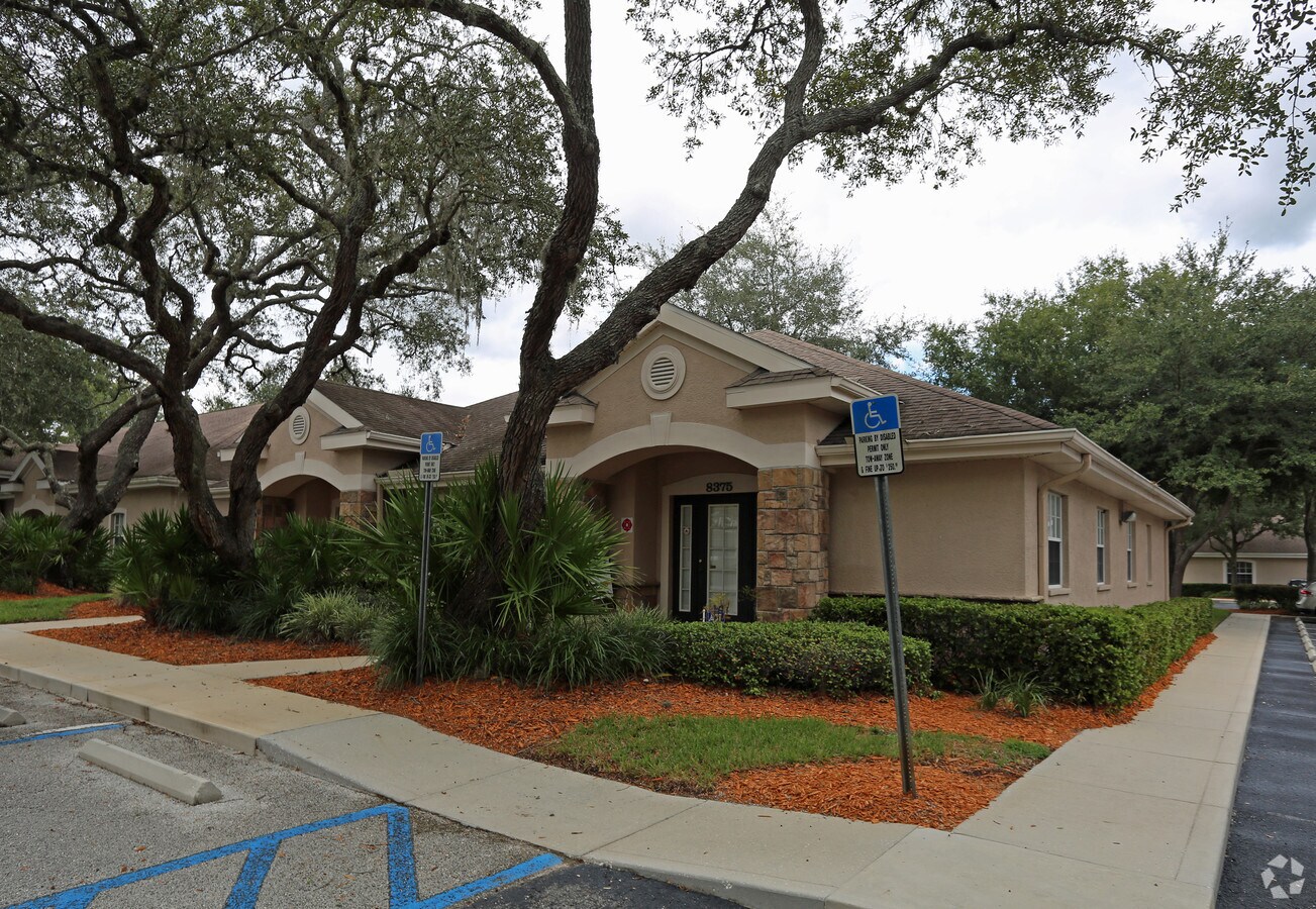 8375-8377 Gunn Hwy, Tampa, FL 33626 | LoopNet