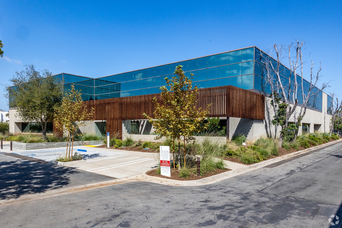 200 E Baker St, Costa Mesa, CA 92626 - The Orwell | LoopNet