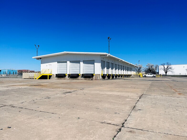 7400 SW 3rd St, Oklahoma City, OK 73128 | LoopNet