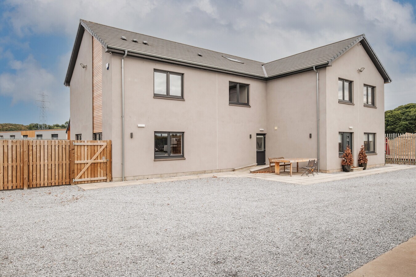 2 Chanonry Rd S, Elgin, MRY IV30 1XH | LoopNet