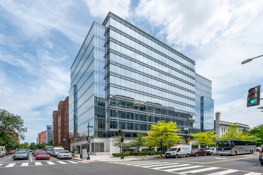 1 Inventa Pl, Silver Spring, MD 20910 - Inventa Towers | LoopNet
