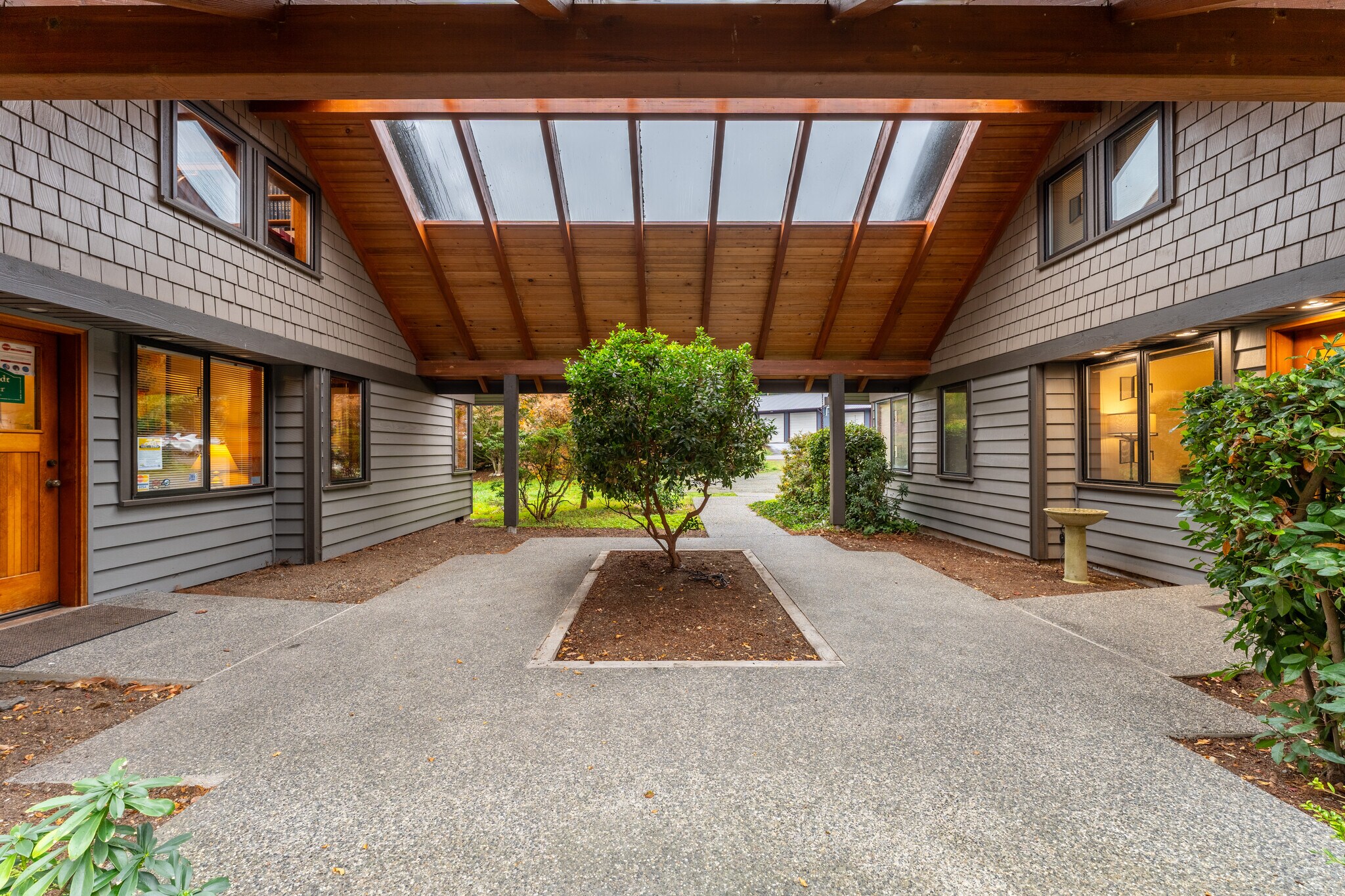 6441 Harding Ave, Clinton, WA 98236 - Office for Sale | LoopNet