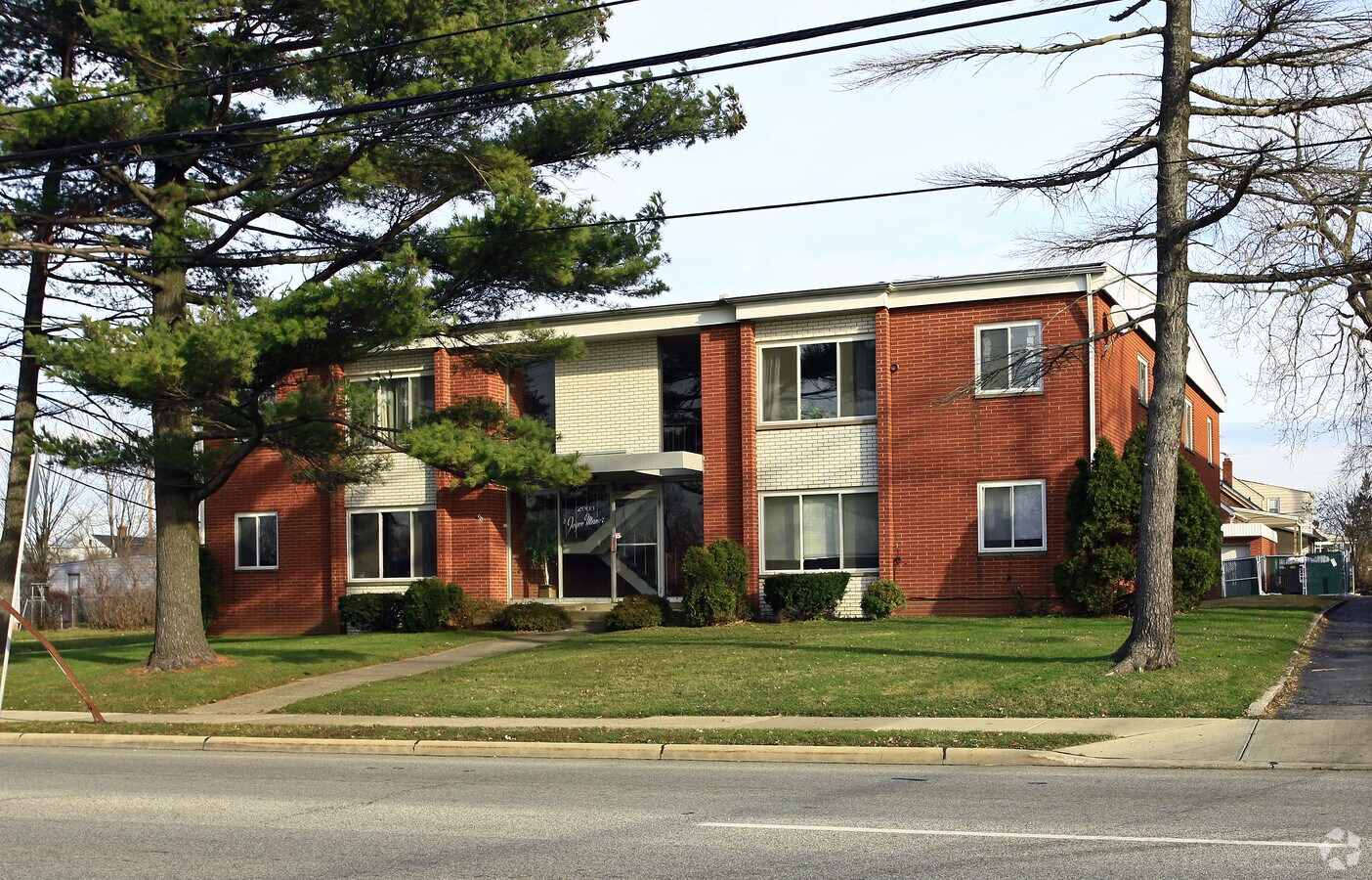 2003 Warrensville Center Rd South Euclid Oh 44121 Loopnet