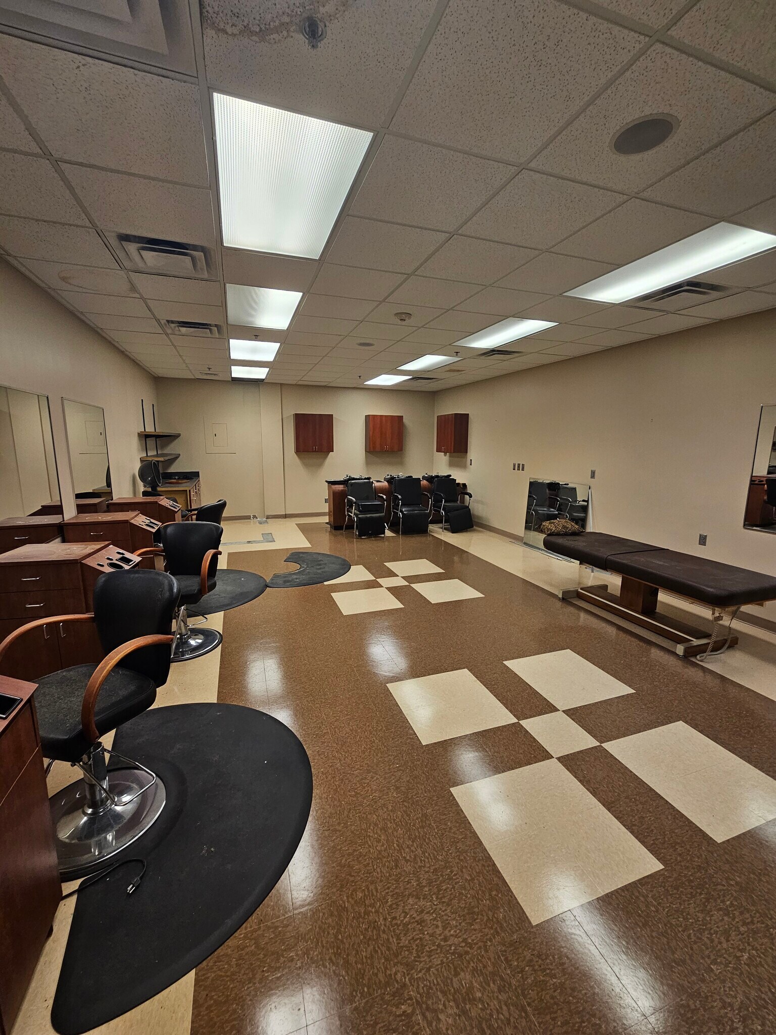 171 Town Center Dr, Anniston, AL 36205 - McClellan Park Medical Mall ...