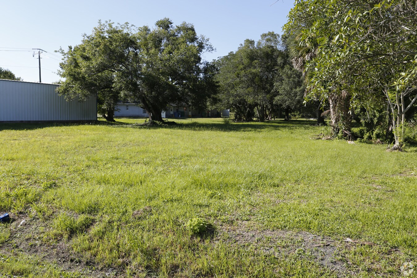 905 SW Park St, Okeechobee, FL 34974 | LoopNet