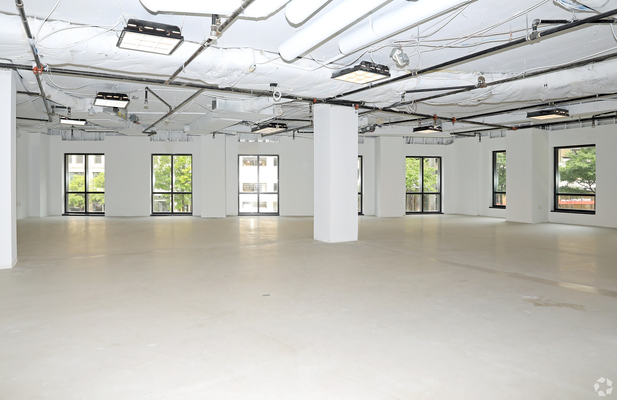 1425 K St NW, Washington, DC 20005 - Office for Lease | LoopNet.com