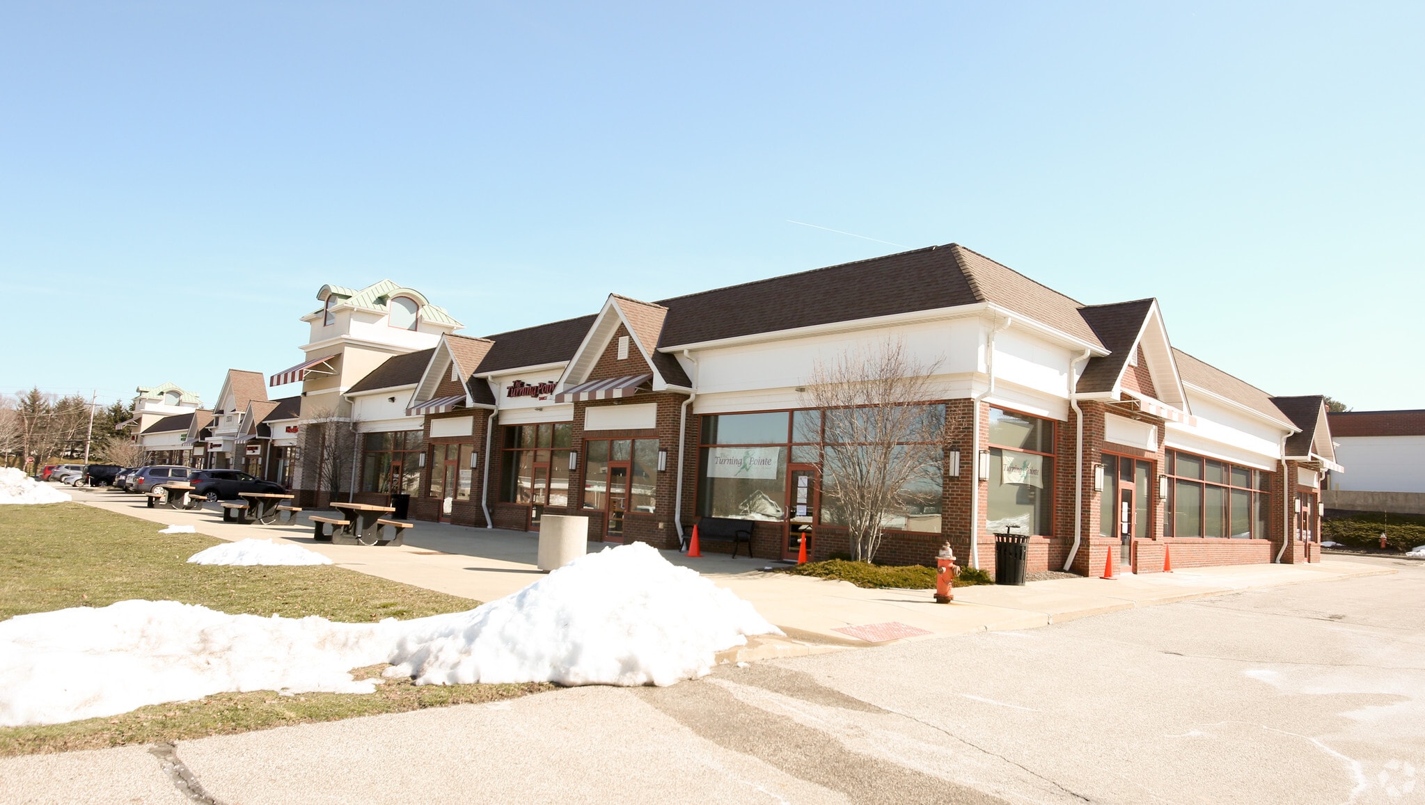 28500 Miles Rd, Solon, OH 44139 - Shoppes of Solon North | LoopNet