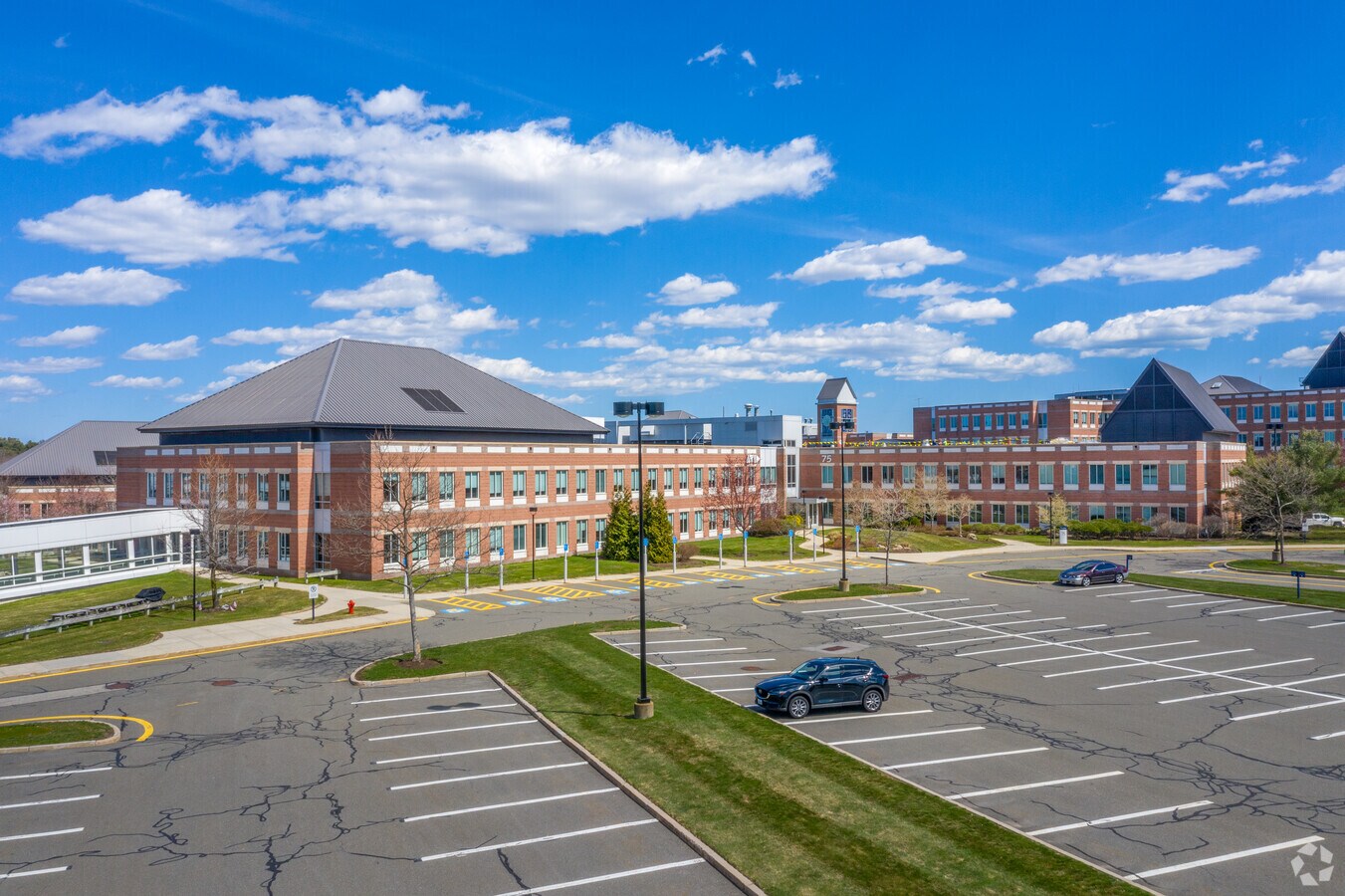 75 Blue Sky Dr, Burlington, MA 01803 | LoopNet