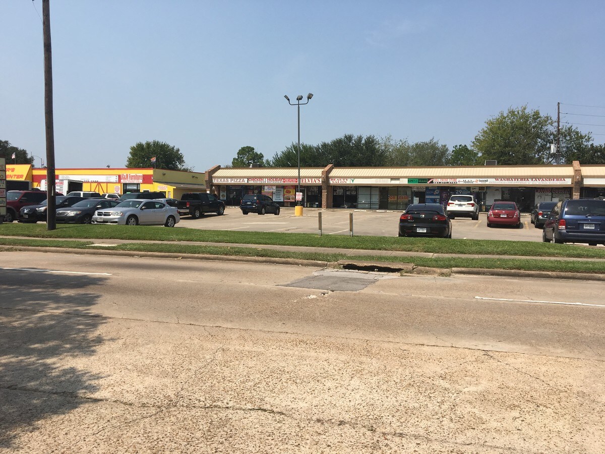 7030 Addicks Clodine Rd, Houston, TX 77083 | LoopNet