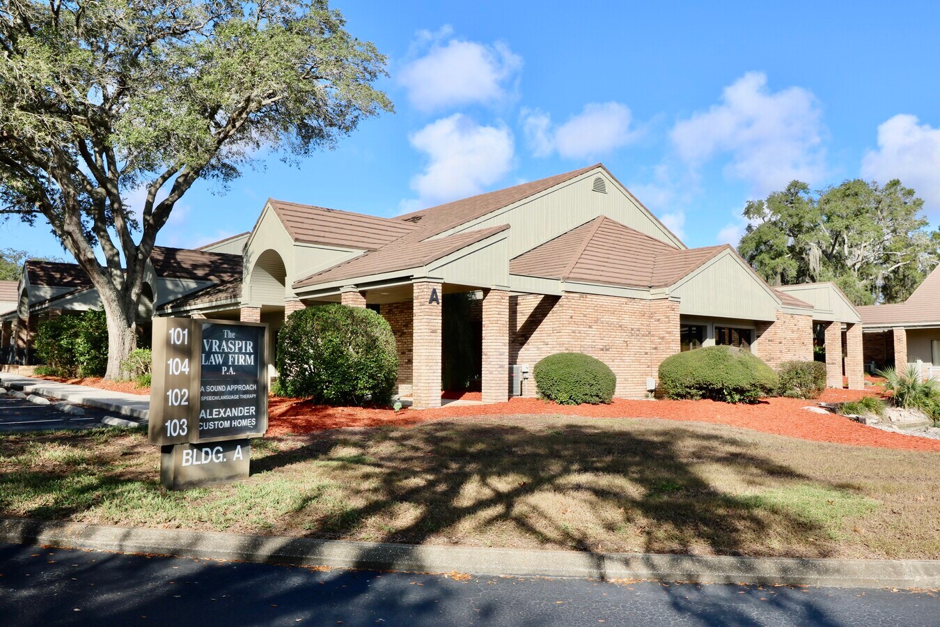 5327 Commercial Way, Spring Hill, FL 34606 | LoopNet