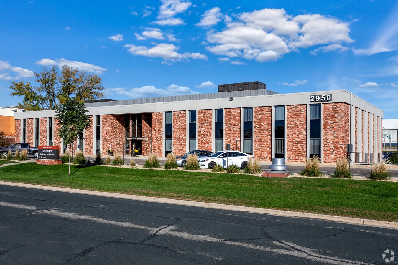 2950 Metro Dr, Bloomington, MN 55425 - 2950 Metro Drive | LoopNet