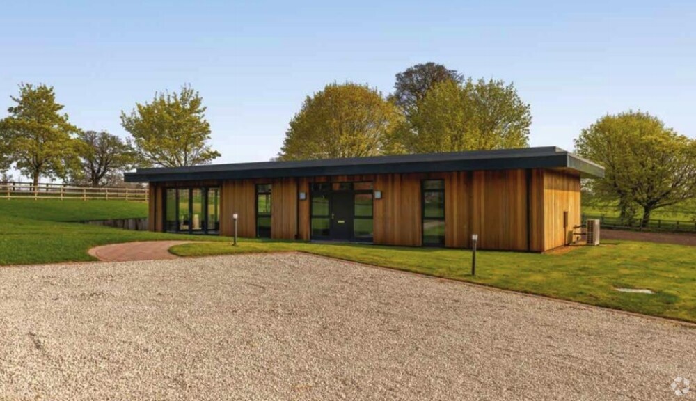 Abbey Park, Kenilworth, CV8 2LY | LoopNet