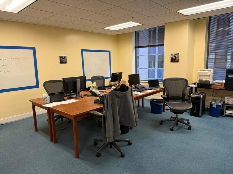 211 W Wacker Dr, Chicago, IL 60606 - Office for Sale | LoopNet