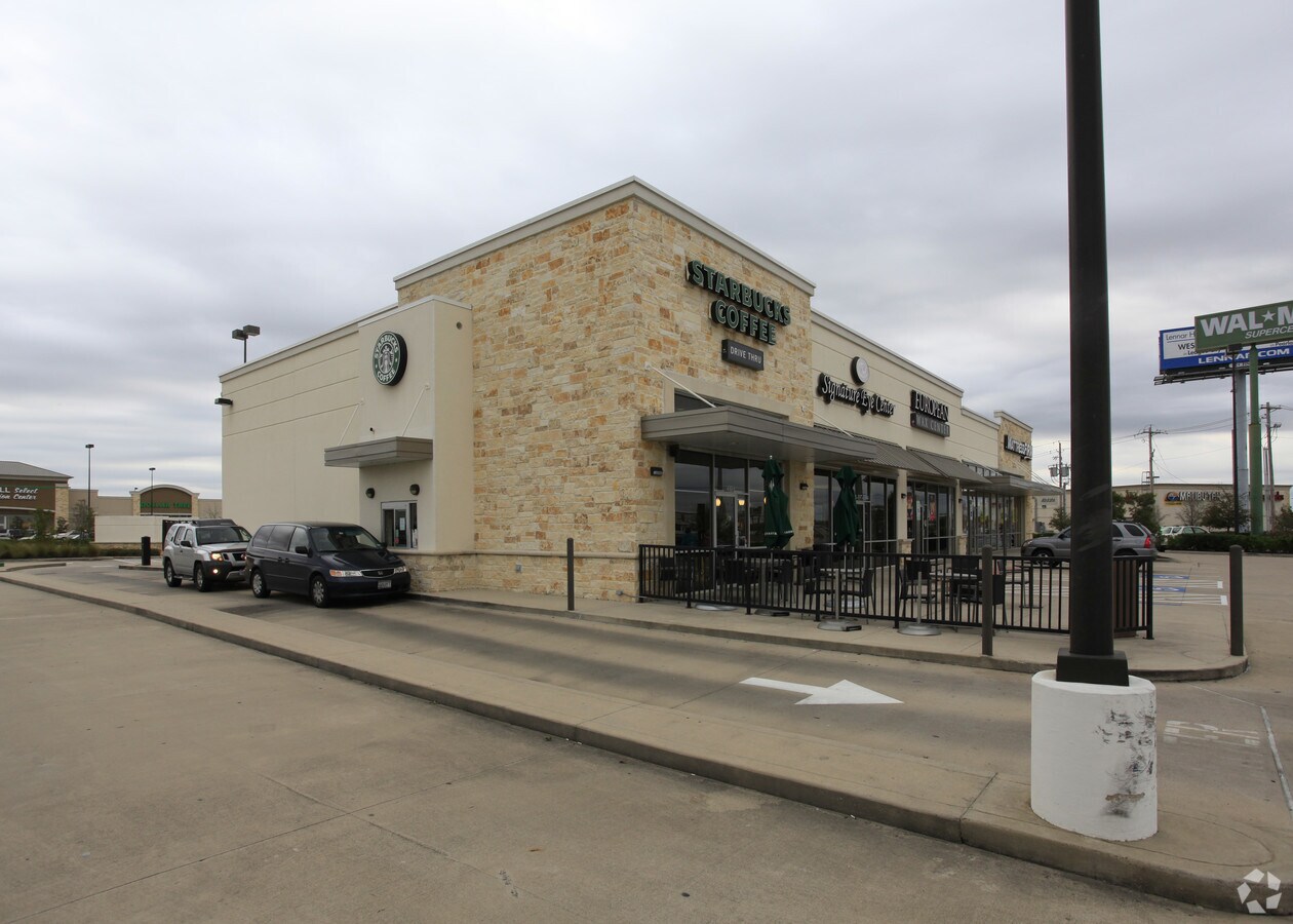 2810 Gulf Fwy S, League City, TX 77573 | LoopNet