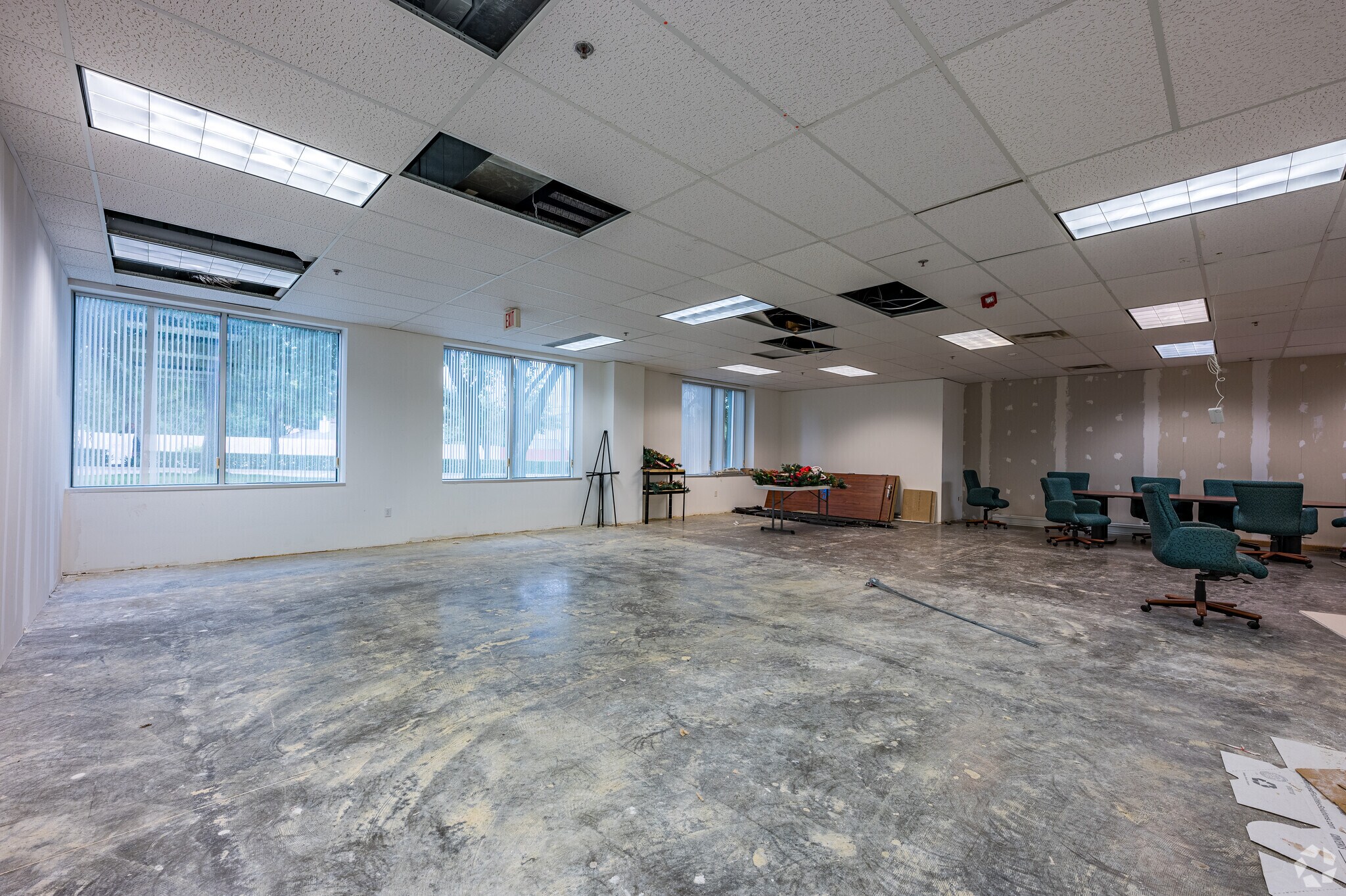 1701 E Lamar Blvd, Arlington, TX 76006 - The Arlington Interlink | LoopNet