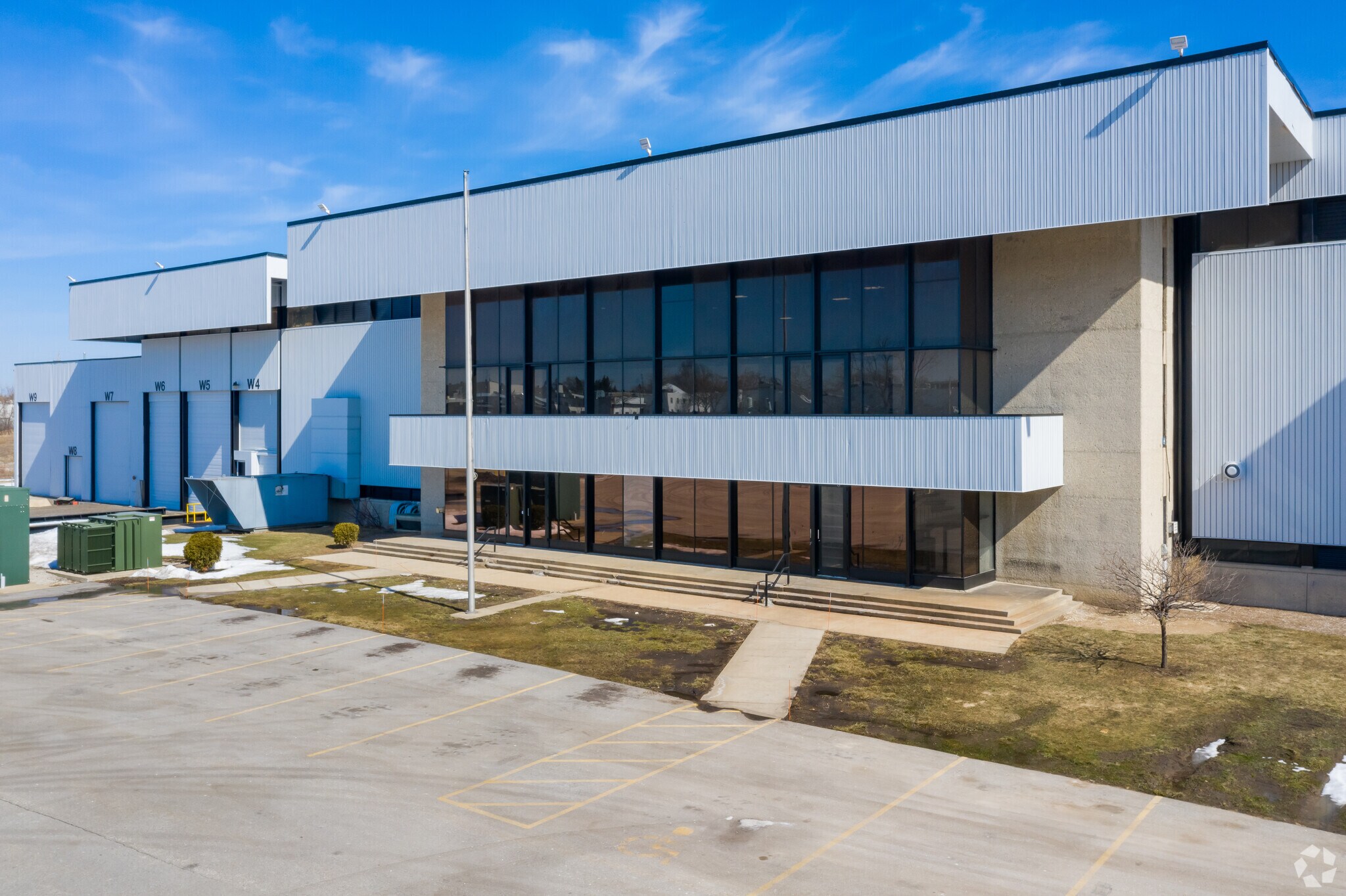 7100 W Calumet Rd, Milwaukee, WI 53223 - for Lease | LoopNet